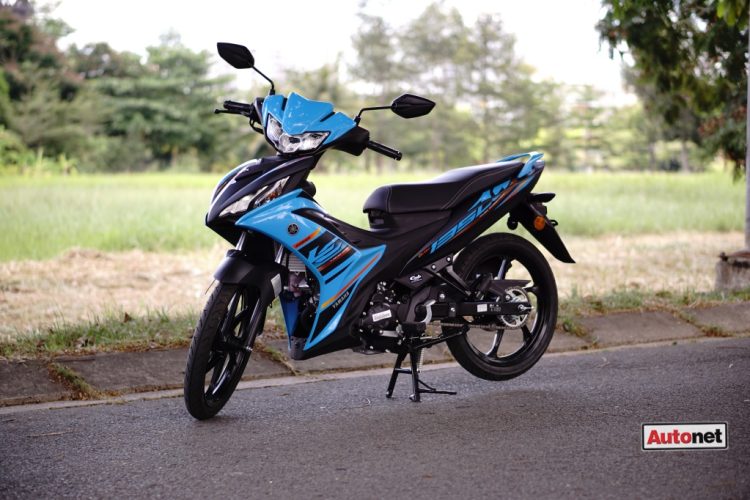 Cận cảnh "hàng độc" Yamaha 135LC Fi 2025 tại Việt Nam - Autonet